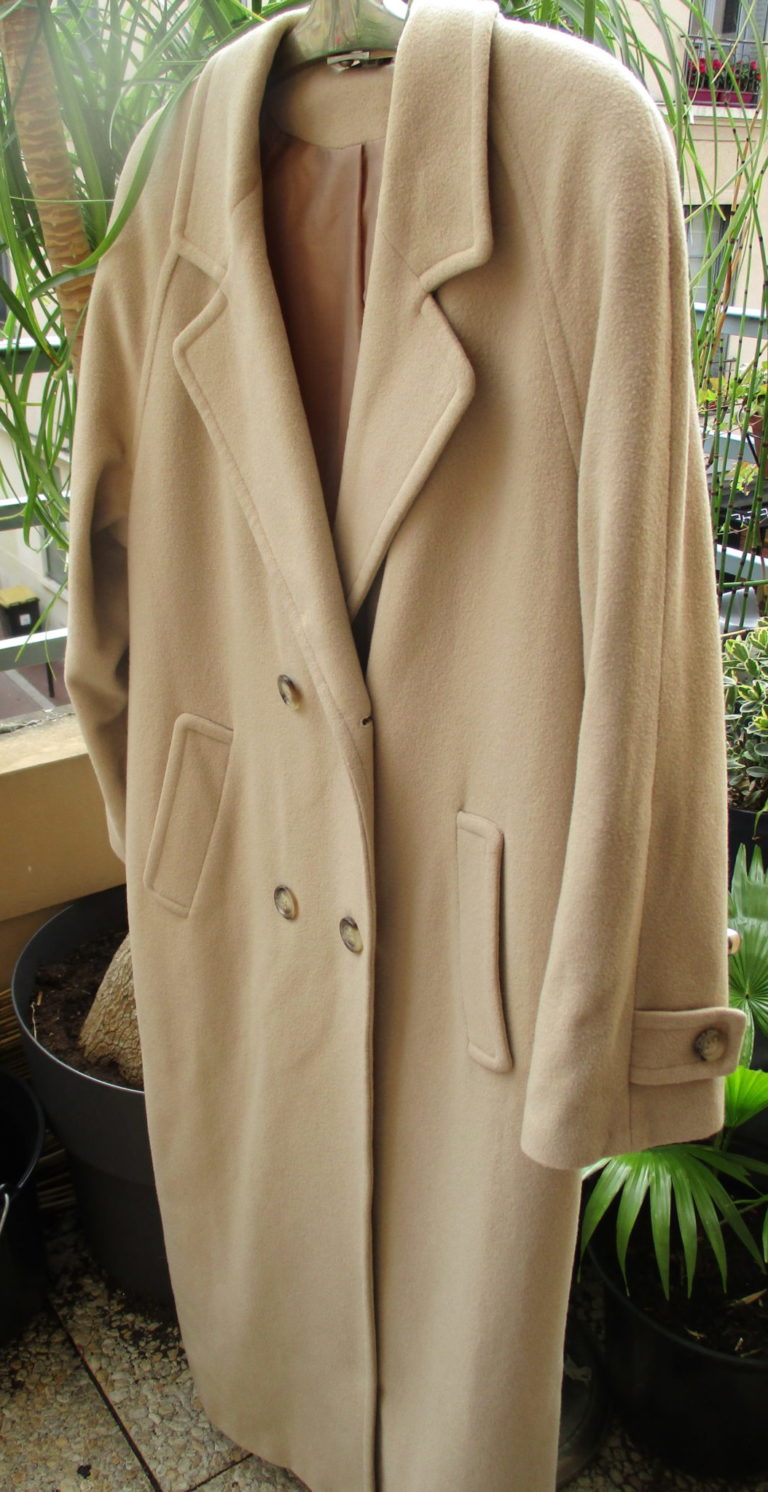 Long beige wool cashmere blend coat